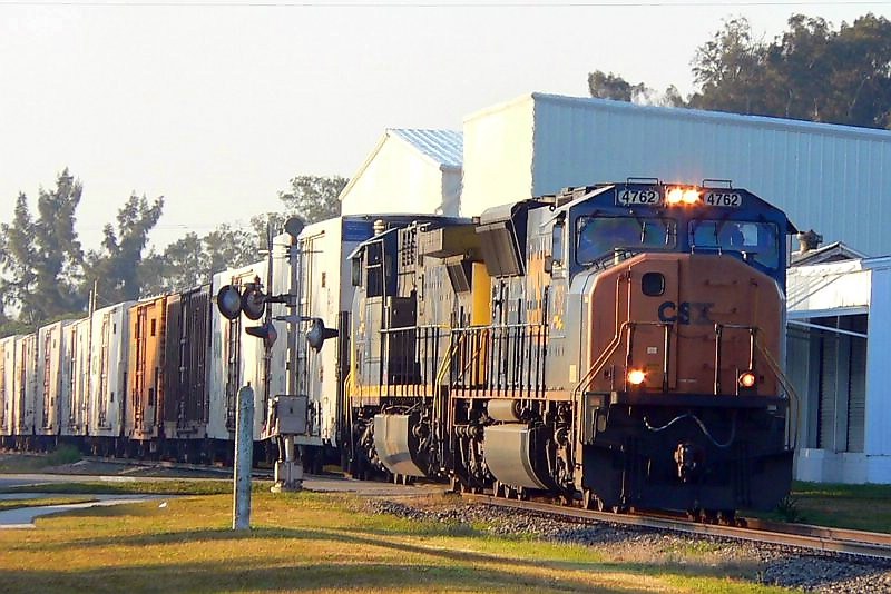 CSX 4762